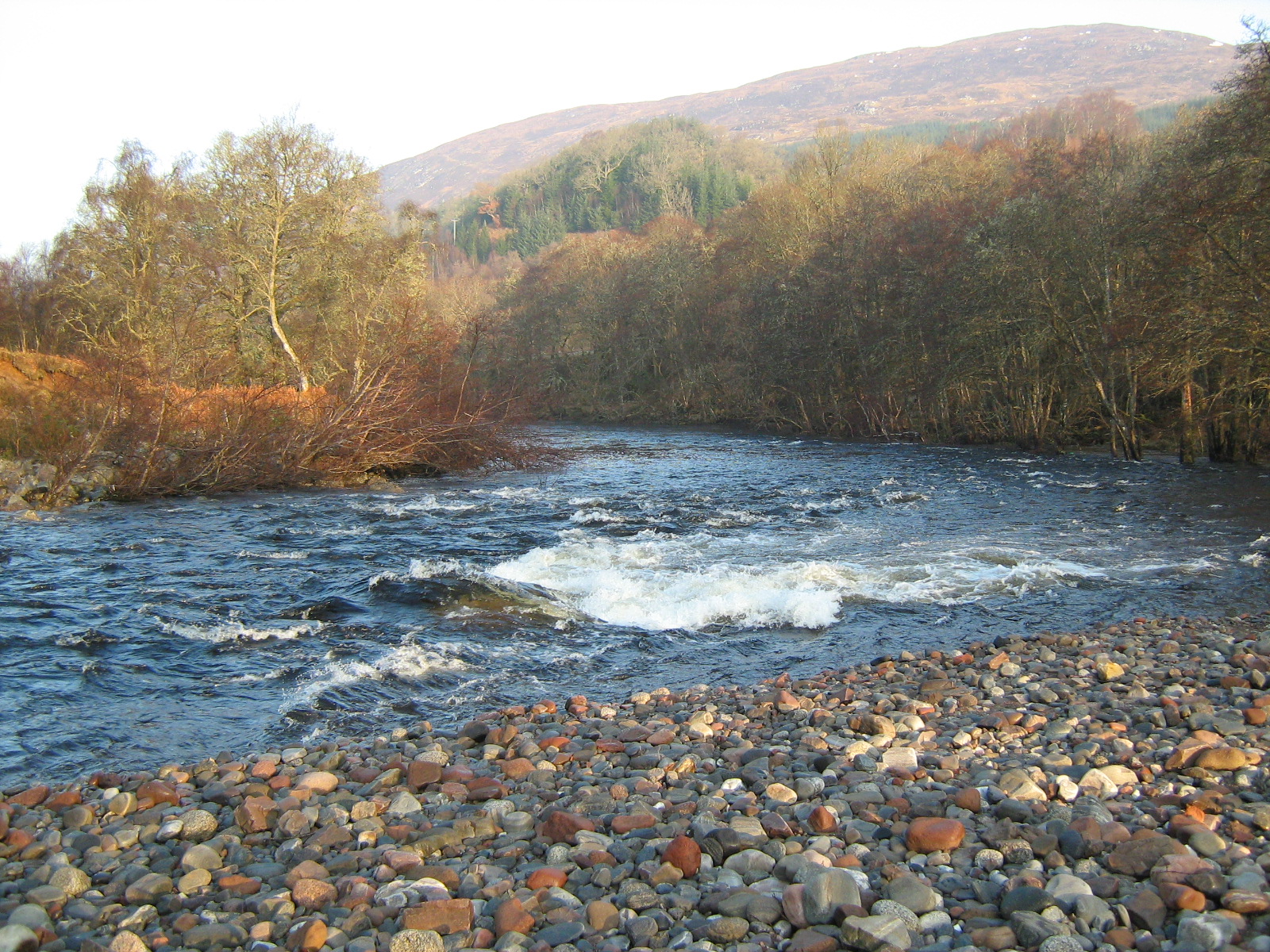 Tulloch Farm Luxury self-catering Fort William, river Spean at Tulloch farm